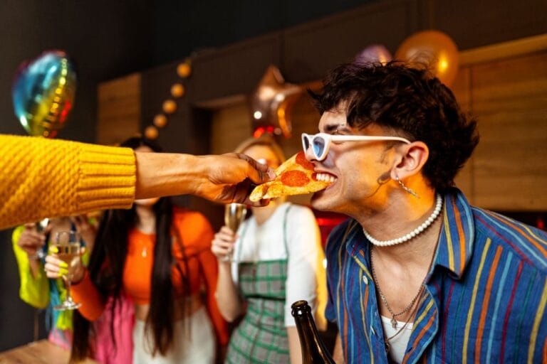 Las mejores 17 ideas de fiestas temáticas para adultos